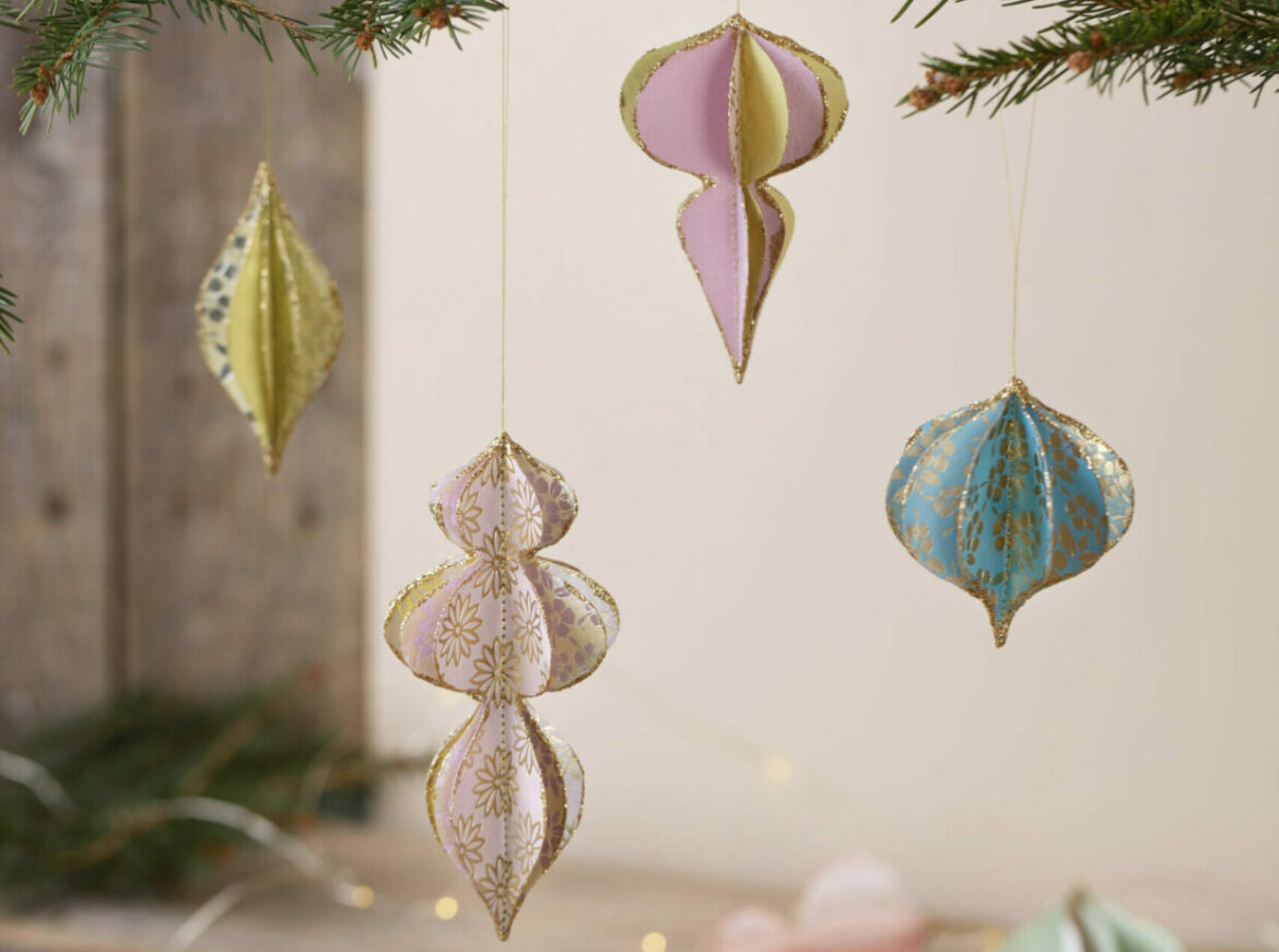 7 nye hits til din hjemmelavede julepynt af papir - CChobby Blog