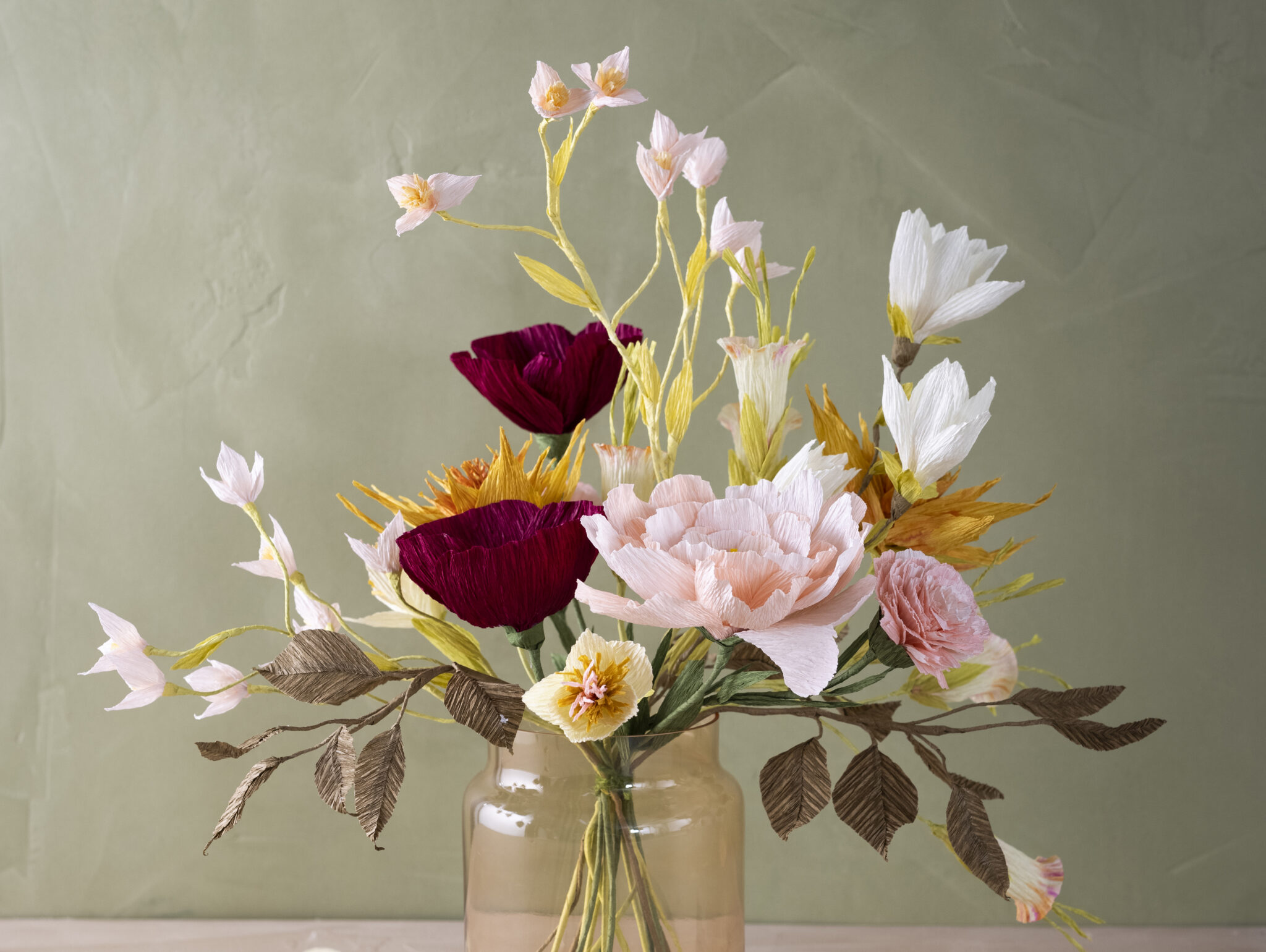 Crepeblomster: Lav din egen, smukke evighedsbuket i crepepapir ...